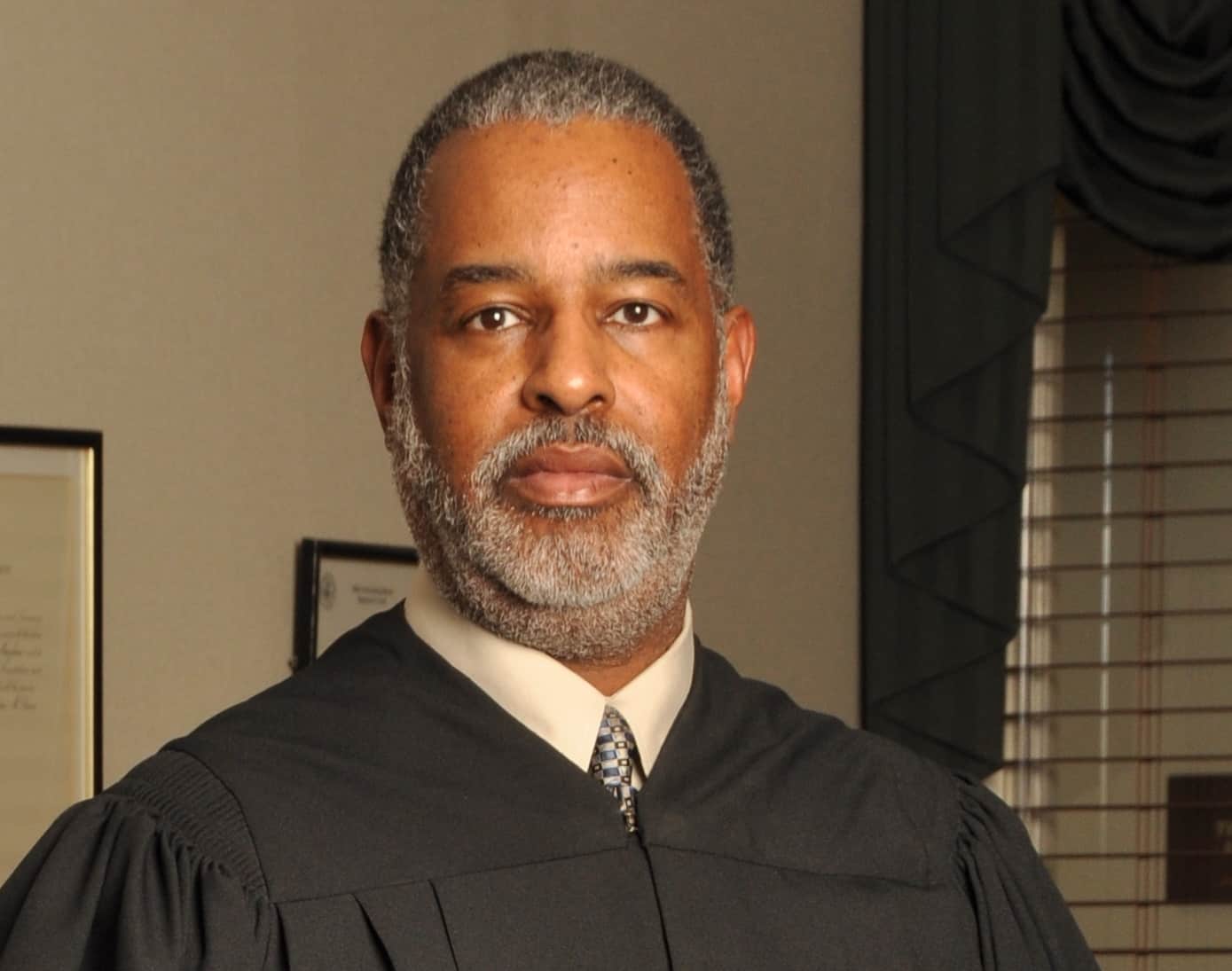 Faculty member Andre Davis wins ABA’s Marshall Award; late board chair ...